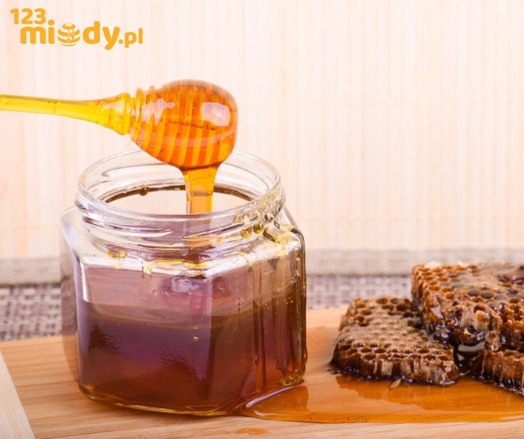 Miod Spadziowy: Właściwości i jak powstaje w pasiece? - 123miody.pl ...